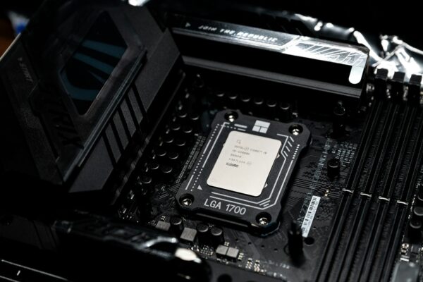 facts about the motherboard - thinglabs