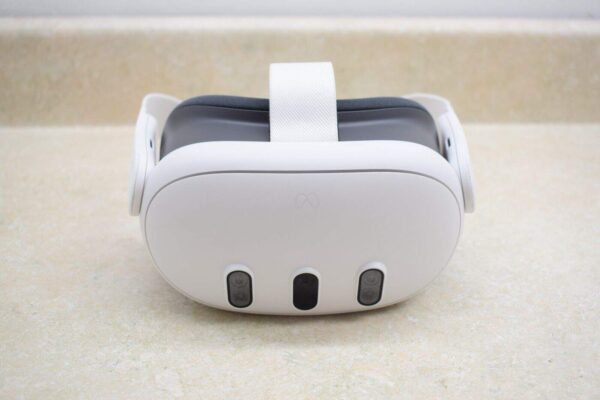 How To Watch Movies On Your Oculus or Meta Quest Headset - thinglabs